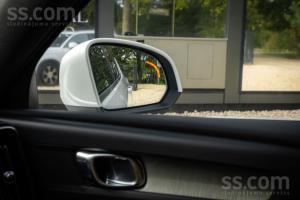 Balts Volvo XC40 2018 Jelgava, ar dzinēja tilpumu 2.00 L un nobraukumu 222 tūkst. km par 17900 €, foto 23 vietnē AUTOMOTO.COM.LV