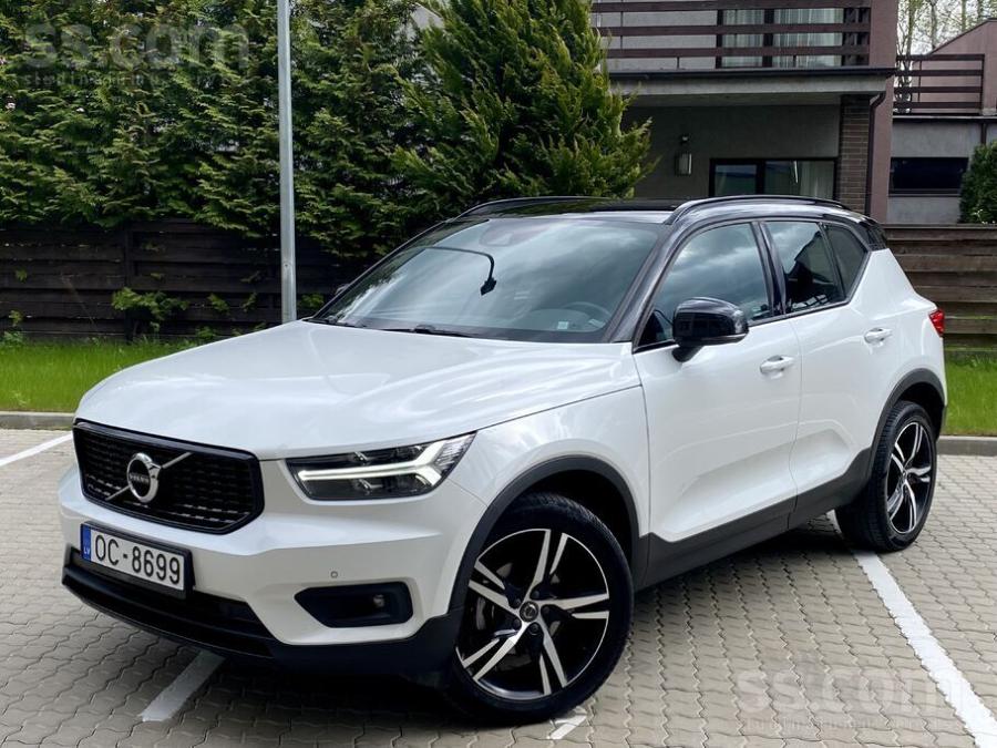 Белый Вольво XC40 2019 в Рига, объемом двигателя 2.00 л и пробегом 211 тыс. км за 21900 €, фото 1 на AUTOMOTO.COM.LV
