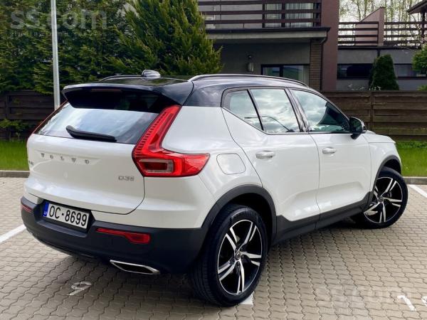 White Volvo XC40 2019 in Riga, with an engine capacity of 2.00 L and mileage of 211 thousand km for 41990 €, photo 6 on AUTOMOTO.COM.LV