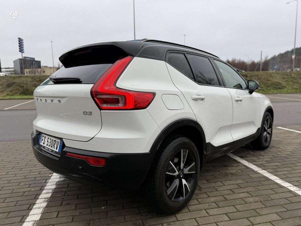 White Volvo XC40 2019 in Vilnius, with an engine capacity of 1.97 L and mileage of 289 thousand km for 12500 €, photo 5 on AUTOMOTO.COM.LV