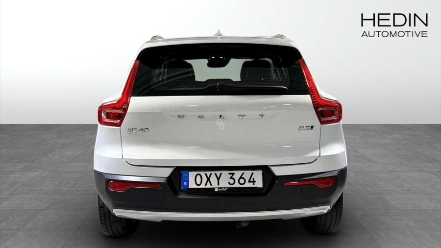 White Volvo XC40 2019 in Kaunas, with an engine capacity of 0.00 L and mileage of 84 thousand km for 30289 €, photo 7 on AUTOMOTO.COM.LV