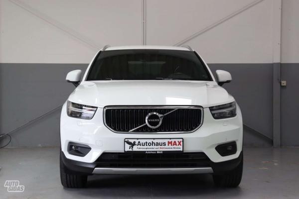 White Volvo XC40 2019 in Kaunas, with an engine capacity of 2.00 L and mileage of 25 thousand km for 32690 €, photo 5 on AUTOMOTO.COM.LV