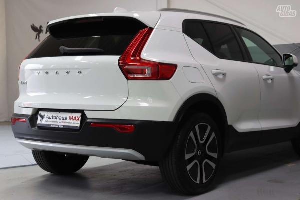 White Volvo XC40 2019 in Kaunas, with an engine capacity of 2.00 L and mileage of 25 thousand km for 32690 €, photo 8 on AUTOMOTO.COM.LV
