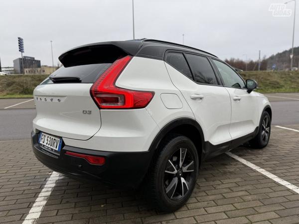 Белый Вольво XC40 2019 в Вильнюс, объемом двигателя 2.00 л и пробегом 289 тыс. км за 12500 €, фото 5 на AUTOMOTO.COM.LV