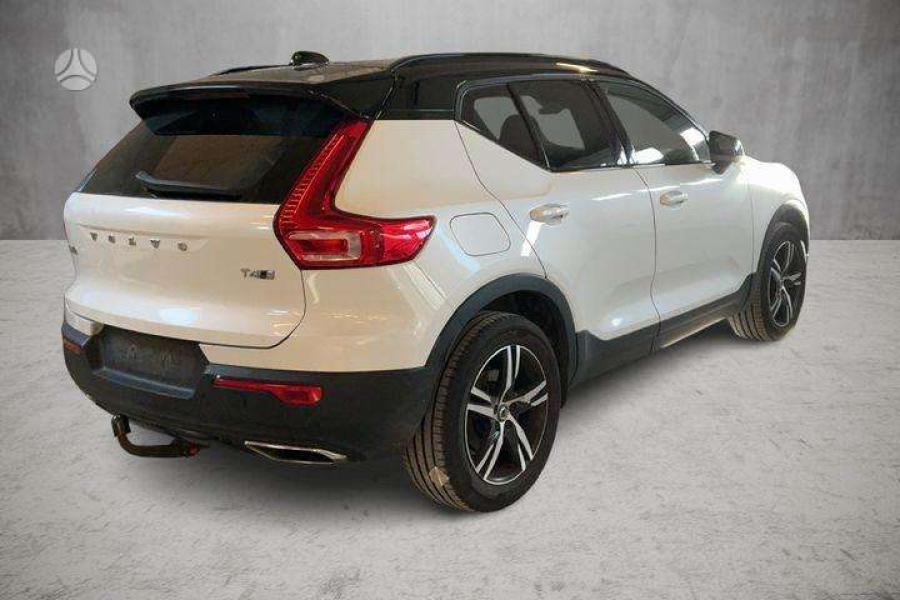 Balts Volvo XC40 2019 Viļņa, ar dzinēja tilpumu 1.97 L un nobraukumu 229 tūkst. km par 17990 €, foto 3 vietnē AUTOMOTO.COM.LV