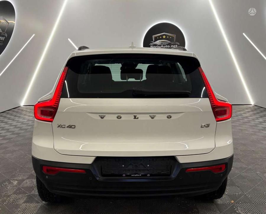 Balts Volvo XC40 2019 Marijampole, ar dzinēja tilpumu 1.97 L un nobraukumu 270 tūkst. km par 14500 €, foto 18 vietnē AUTOMOTO.COM.LV