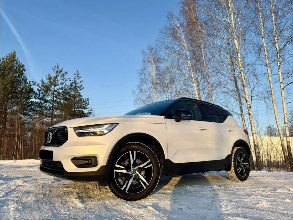White Volvo XC40 2019 in Kaunas, with an engine capacity of 1.97 L and mileage of 170 thousand km for 20999 €, photo 4 on AUTOMOTO.COM.LV