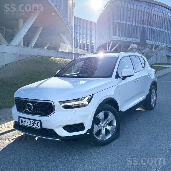 Balts Volvo XC40 2019 Rīga, ar dzinēja tilpumu 2.00 L un nobraukumu 195 tūkst. km par 16600 €, foto 10 vietnē AUTOMOTO.COM.LV