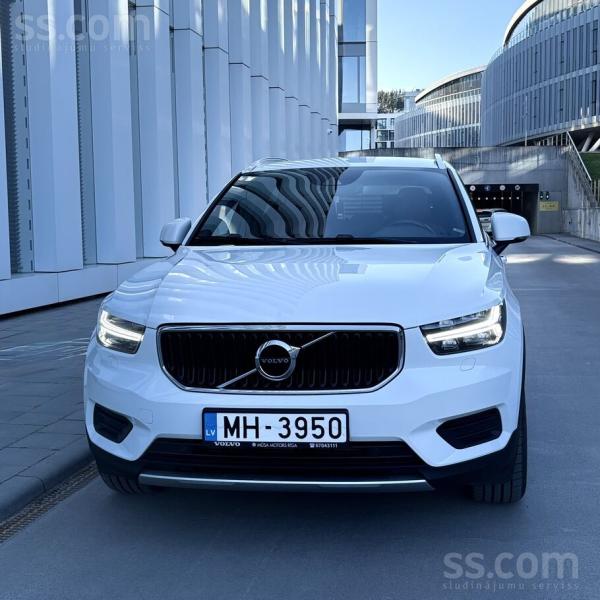 Белый Вольво XC40 2019 в Рига, объемом двигателя 2.00 л и пробегом 195 тыс. км за 16600 €, фото 4 на AUTOMOTO.COM.LV