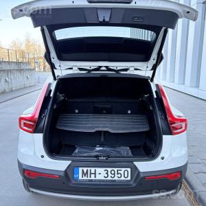 Balts Volvo XC40 2019 Rīga, ar dzinēja tilpumu 2.00 L un nobraukumu 195 tūkst. km par 16600 €, foto 10 vietnē AUTOMOTO.COM.LV