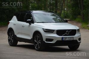 White Volvo XC40 2019 in Riga, with an engine capacity of 2.00 L and mileage of 212 thousand km for 20990 €, photo  on AUTOMOTO.COM.LV