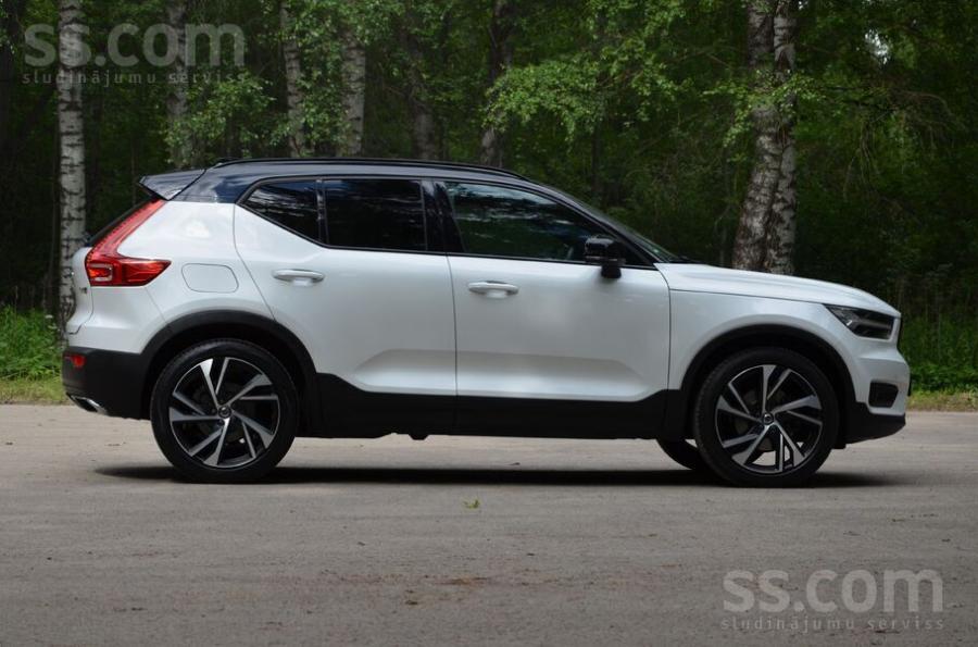 White Volvo XC40 2019 in Riga, with an engine capacity of 2.00 L and mileage of 212 thousand km for 20990 €, photo 12 on AUTOMOTO.COM.LV