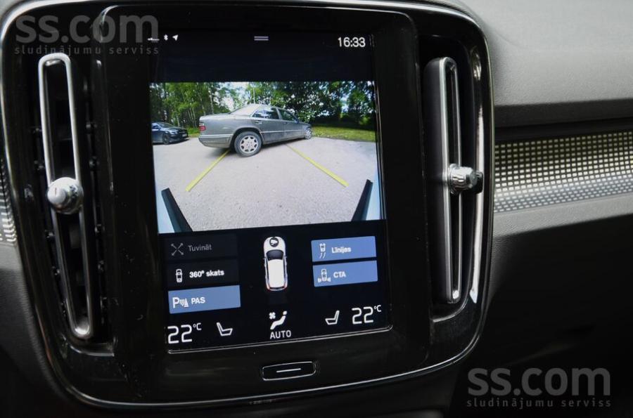 White Volvo XC40 2019 in Riga, with an engine capacity of 2.00 L and mileage of 212 thousand km for 20990 €, photo 25 on AUTOMOTO.COM.LV