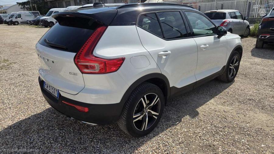 Белый Вольво XC40 2019 в Паневежис, объемом двигателя 1.97 л и пробегом 160 тыс. км за 17300 €, фото 3 на AUTOMOTO.COM.LV