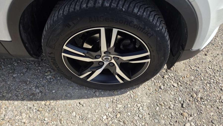 Белый Вольво XC40 2019 в Паневежис, объемом двигателя 1.97 л и пробегом 160 тыс. км за 17300 €, фото 7 на AUTOMOTO.COM.LV