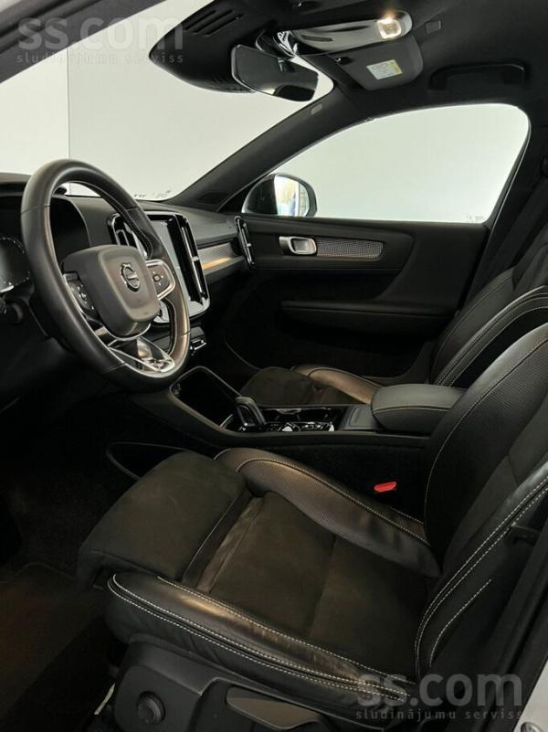 Balts Volvo XC40 2019 Rīga, ar dzinēja tilpumu 2.00 L un nobraukumu 94 tūkst. km par 24990 €, foto 7 vietnē AUTOMOTO.COM.LV