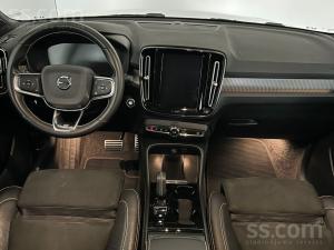 White Volvo XC40 2019 in Riga, with an engine capacity of 2.00 L and mileage of 94 thousand km for 24990 €, photo 10 on AUTOMOTO.COM.LV