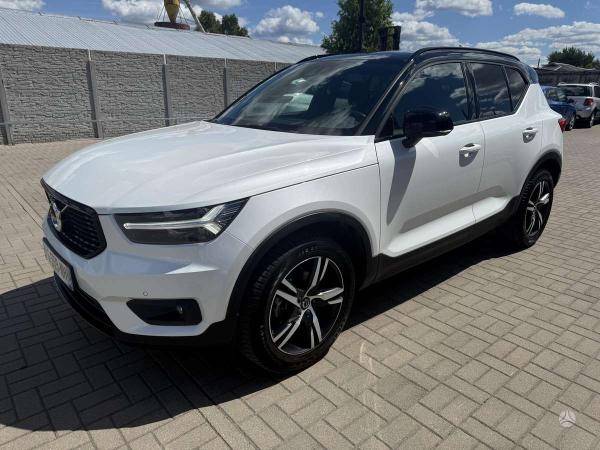 White Volvo XC40 2019 in Taurage, with an engine capacity of 1.97 L and mileage of 216 thousand km for 15000 €, photo 1 on AUTOMOTO.COM.LV