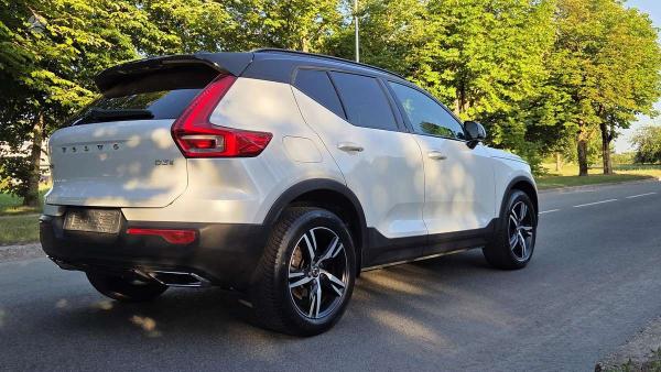 Белый Вольво XC40 2019 в Паневежис, объемом двигателя 1.97 л и пробегом 160 тыс. км за 17300 €, фото 2 на AUTOMOTO.COM.LV