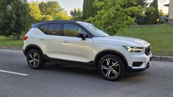 Белый Вольво XC40 2019 в Паневежис, объемом двигателя 1.97 л и пробегом 160 тыс. км за 17300 €, фото 3 на AUTOMOTO.COM.LV