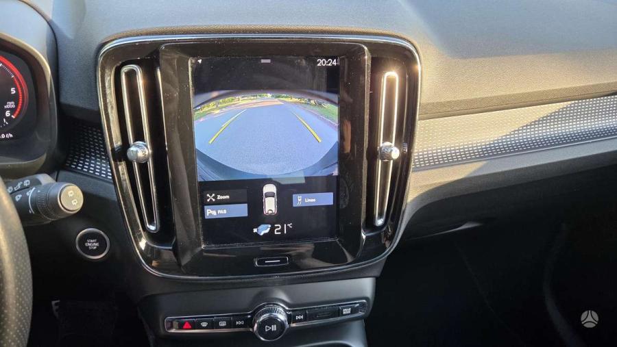 Белый Вольво XC40 2019 в Паневежис, объемом двигателя 1.97 л и пробегом 160 тыс. км за 17300 €, фото 34 на AUTOMOTO.COM.LV