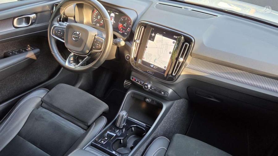 Белый Вольво XC40 2019 в Паневежис, объемом двигателя 1.97 л и пробегом 160 тыс. км за 17300 €, фото 39 на AUTOMOTO.COM.LV