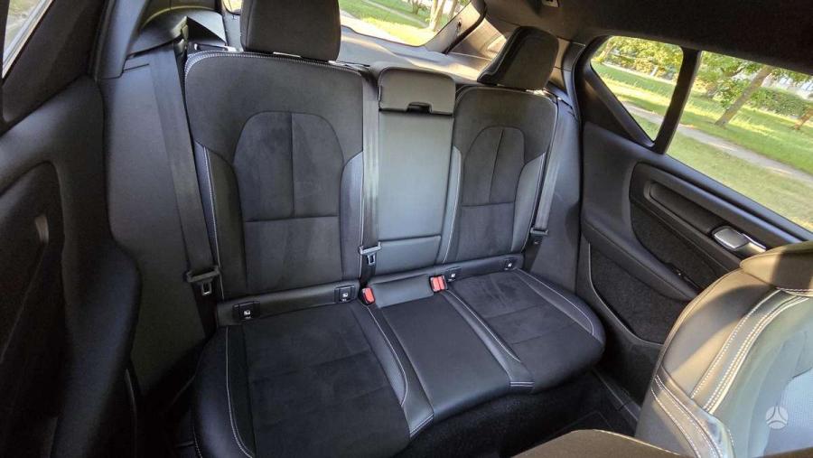 Белый Вольво XC40 2019 в Паневежис, объемом двигателя 1.97 л и пробегом 160 тыс. км за 17300 €, фото 40 на AUTOMOTO.COM.LV