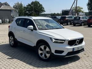 White Volvo XC40 2019 in Jelgava, with an engine capacity of 2.00 L and mileage of 214 thousand km for 14200 €, photo 5 on AUTOMOTO.COM.LV