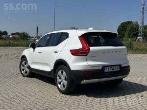 White Volvo XC40 2019 in Jelgava, with an engine capacity of 2.00 L and mileage of 214 thousand km for 14200 €, photo 9 on AUTOMOTO.COM.LV