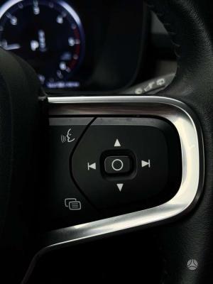 White Volvo XC40 2019 in Vilnius, with an engine capacity of 1.97 L and mileage of 178 thousand km for 18490 €, photo 25 on AUTOMOTO.COM.LV