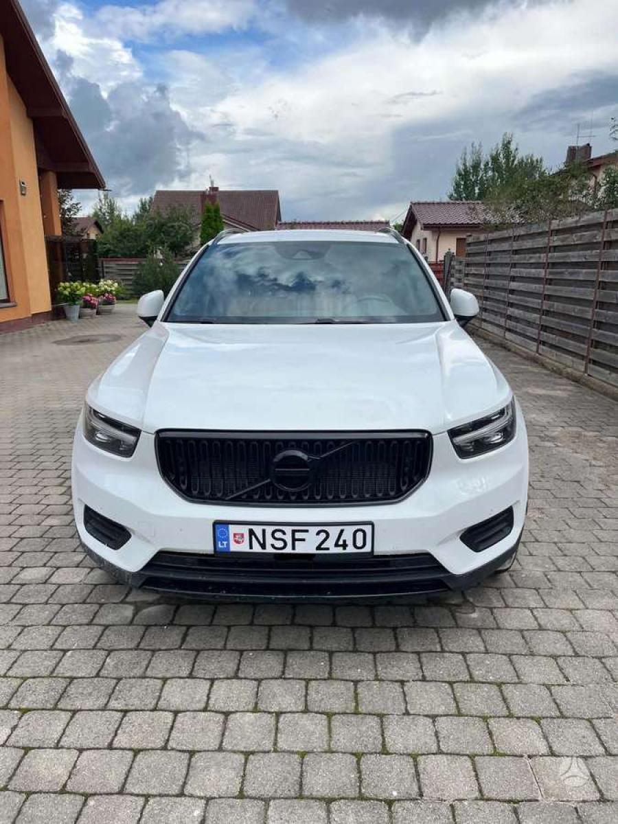 Balts Volvo XC40 2019 Klaipėda, ar dzinēja tilpumu 2.00 L un nobraukumu 113 tūkst. km par 20400 €, foto 1 vietnē AUTOMOTO.COM.LV
