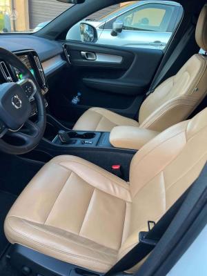 Balts Volvo XC40 2019 Klaipėda, ar dzinēja tilpumu 2.00 L un nobraukumu 113 tūkst. km par 20400 €, foto 8 vietnē AUTOMOTO.COM.LV
