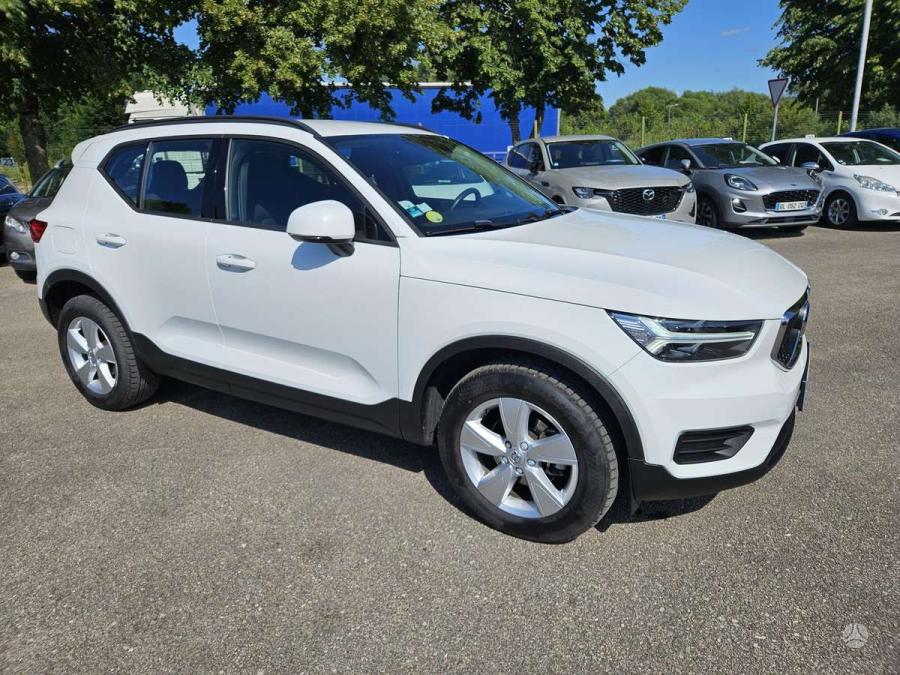 Balts Volvo XC40 2019 Tauragė, ar dzinēja tilpumu 1.97 L un nobraukumu 238 tūkst. km par 11900 €, foto 4 vietnē AUTOMOTO.COM.LV