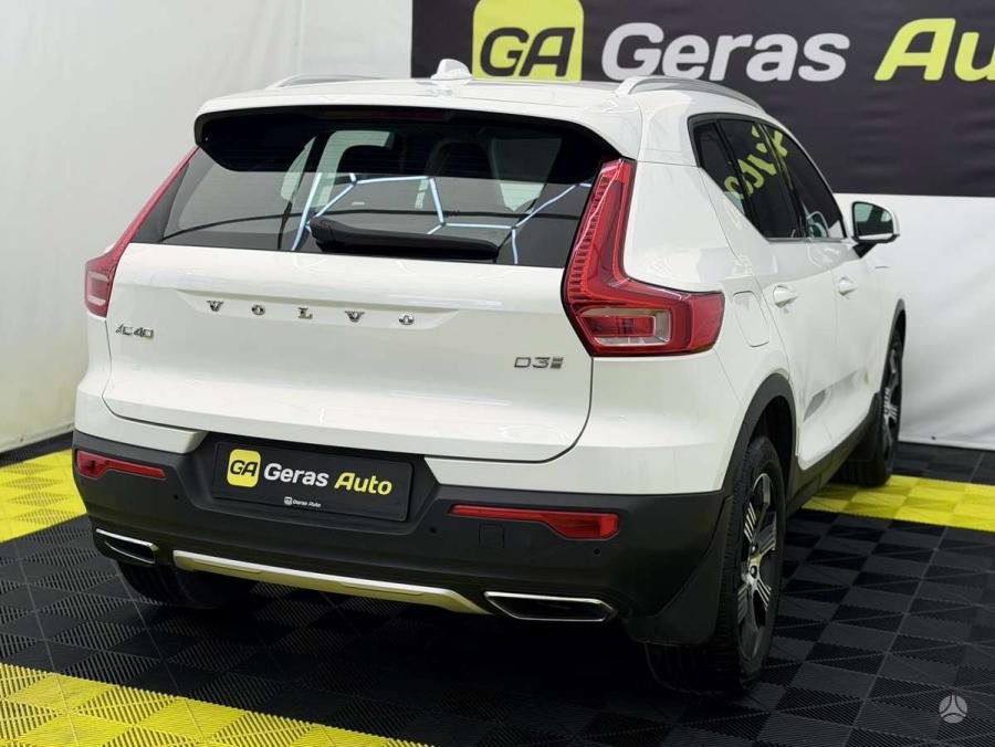 Белый Вольво XC40 2019 в Вильнюс, объемом двигателя 1.97 л и пробегом 178 тыс. км за 18490 €, фото 5 на AUTOMOTO.COM.LV