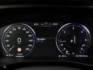Белый Вольво XC40 2019 в Вильнюс, объемом двигателя 1.97 л и пробегом 178 тыс. км за 18450 €, фото 47 на AUTOMOTO.COM.LV