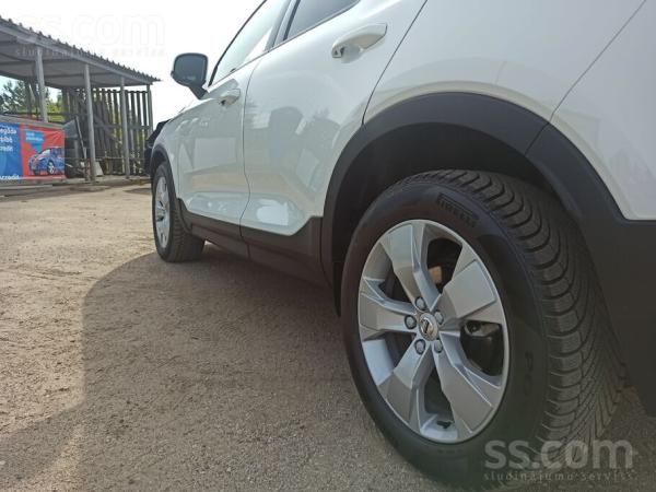 Белый Вольво XC40 2019 в Даугавпилс, объемом двигателя 2.00 л и пробегом 0 тыс. км за 17950 €, фото 11 на AUTOMOTO.COM.LV