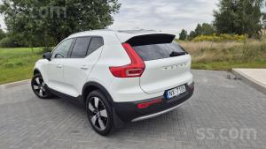 Белый Вольво XC40 2019 в Рига, объемом двигателя 1.50 л и пробегом 176 тыс. км за 19800 €, фото 4 на AUTOMOTO.COM.LV