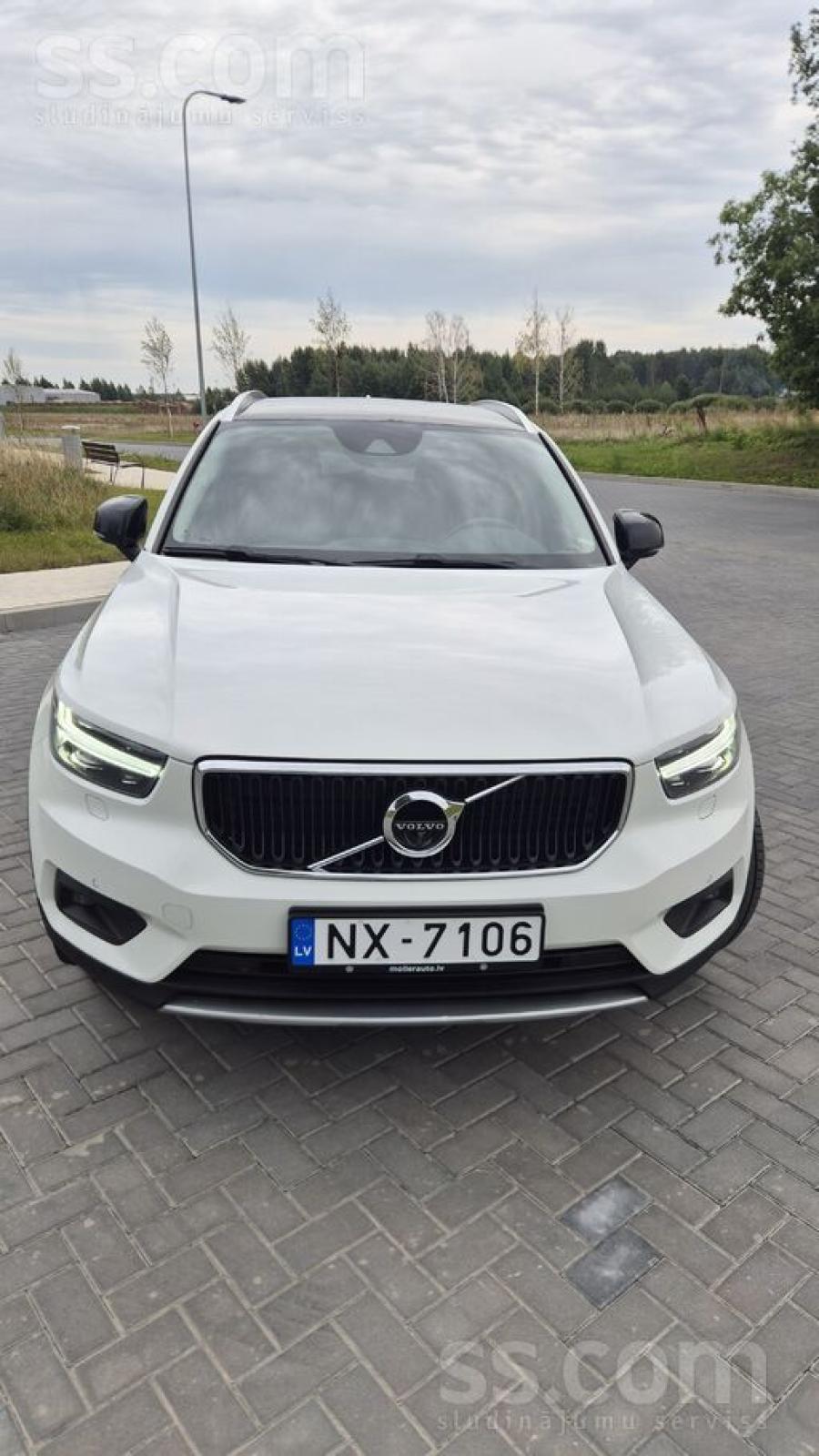 Белый Вольво XC40 2019 в Рига, объемом двигателя 1.50 л и пробегом 176 тыс. км за 19800 €, фото 6 на AUTOMOTO.COM.LV
