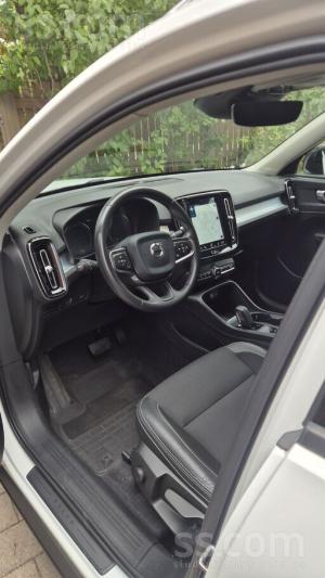 Белый Вольво XC40 2019 в Рига, объемом двигателя 1.50 л и пробегом 176 тыс. км за 19800 €, фото 9 на AUTOMOTO.COM.LV