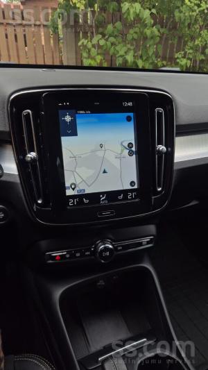 Белый Вольво XC40 2019 в Рига, объемом двигателя 1.50 л и пробегом 176 тыс. км за 19800 €, фото 28 на AUTOMOTO.COM.LV