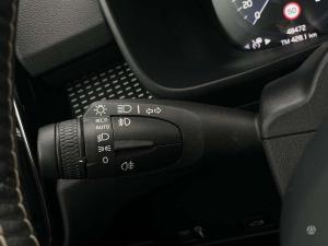 Balts Volvo XC40 2019 Viļņa, ar dzinēja tilpumu 2.00 L un nobraukumu 48 tūkst. km par 23999 €, foto 20 vietnē AUTOMOTO.COM.LV