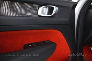 Белый Вольво XC40 2019 в Таллин, объемом двигателя 2.00 л и пробегом 147 тыс. км за 19900 €, фото 15 на AUTOMOTO.COM.LV
