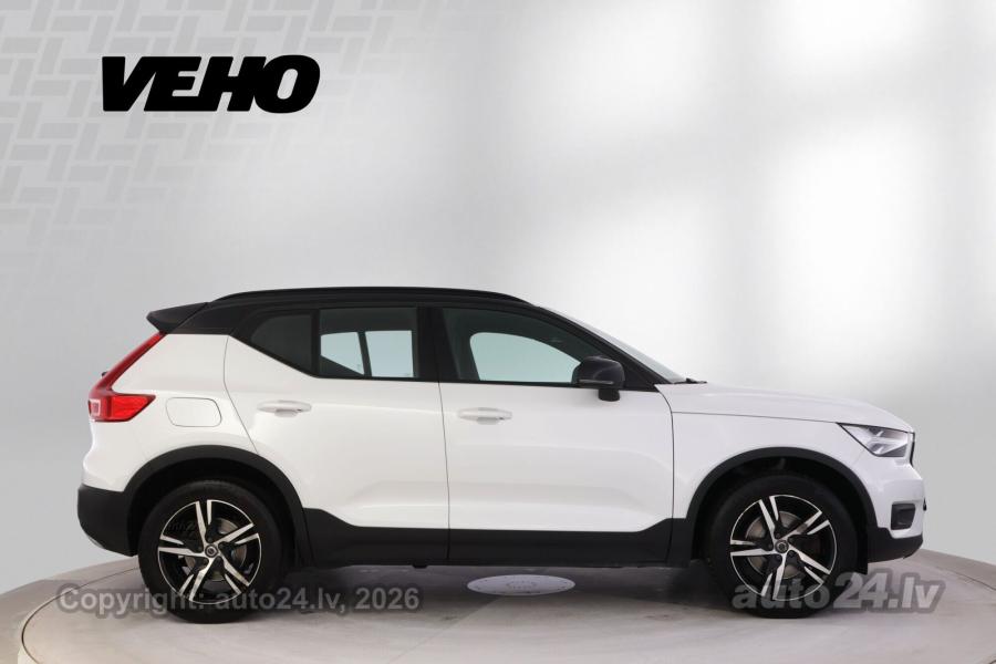 White Volvo XC40 2019 in Tallinn, with an engine capacity of 2.00 L and mileage of 147 thousand km for 19900 €, photo 3 on AUTOMOTO.COM.LV