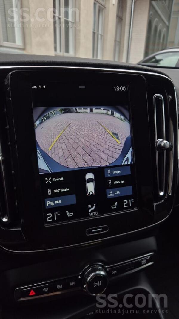 Вольво XC40 2019 в Рига на AUTOMOTO.COM.LV Белый Вольво XC40 2019 в Рига, объемом двигателя 1.50 л и пробегом 176 тыс. км за 19800 €, фото 10 на AUTOMOTO.COM.LV
