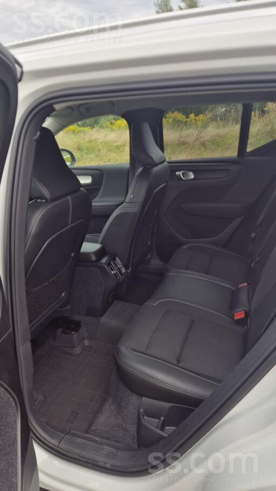 Белый Вольво XC40 2019 в Рига, объемом двигателя 1.50 л и пробегом 176 тыс. км за 19800 €, фото 14 на AUTOMOTO.COM.LV