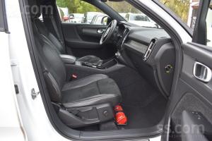 White Volvo XC40 2019 in Kuldiga, with an engine capacity of 1.50 L and mileage of 0 thousand km for 21550 €, photo 6 on AUTOMOTO.COM.LV