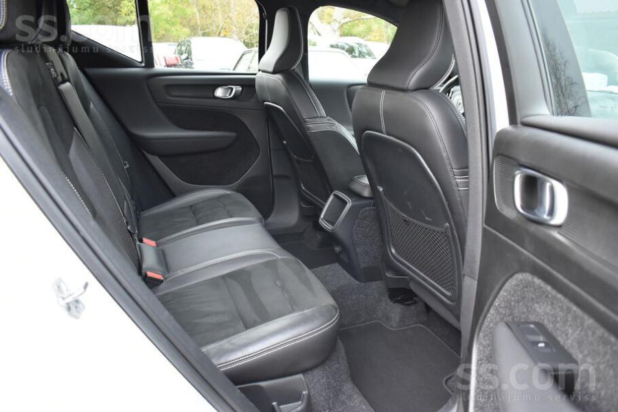 White Volvo XC40 2019 in Kuldiga, with an engine capacity of 1.50 L and mileage of 0 thousand km for 21550 €, photo 7 on AUTOMOTO.COM.LV