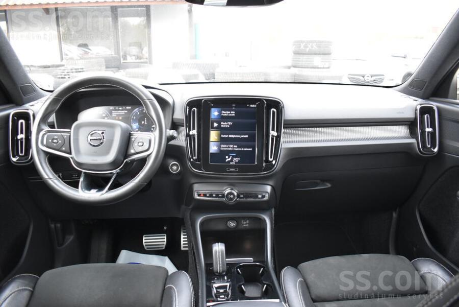 White Volvo XC40 2019 in Kuldiga, with an engine capacity of 1.50 L and mileage of 0 thousand km for 21550 €, photo 21 on AUTOMOTO.COM.LV