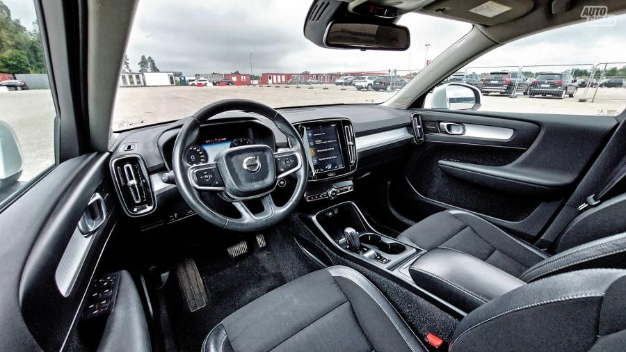 Белый Вольво XC40 2019 в Вильнюс, объемом двигателя 2.00 л и пробегом 185 тыс. км за 19500 €, фото 15 на AUTOMOTO.COM.LV