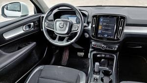 Белый Вольво XC40 2019 в Вильнюс, объемом двигателя 2.00 л и пробегом 185 тыс. км за 19500 €, фото 17 на AUTOMOTO.COM.LV